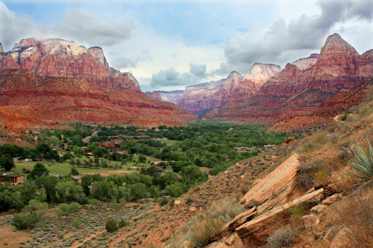 Explore Springdale - ZionNationalPark.com
